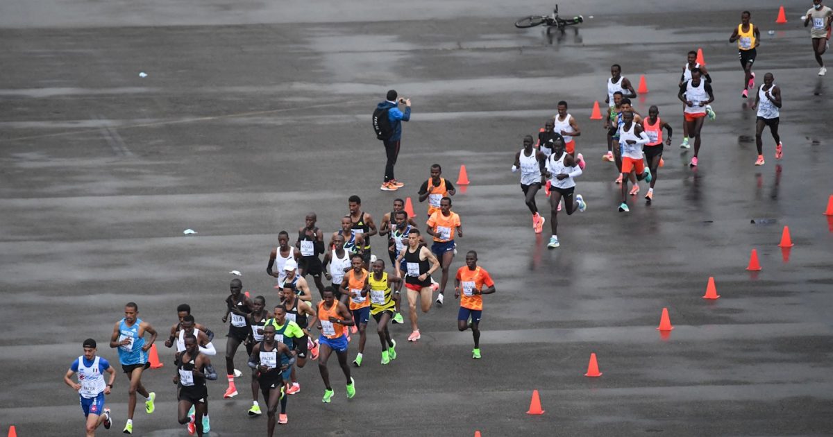 Richard Ringer unterbietet Olympia-Norm deutlich, Eric Kiptanui und ...