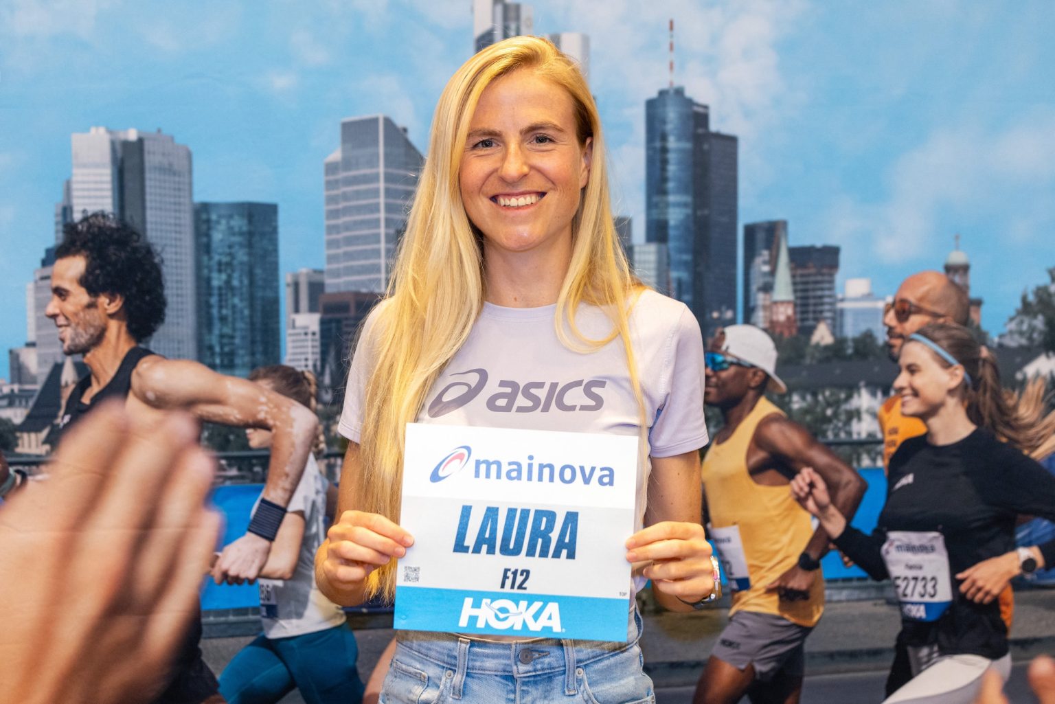 Laura Hottenrott und die Marathon-Wundertüte - Mainova Frankfurt Marathon